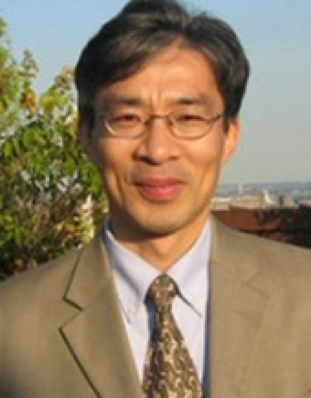 Guobin Yang | Carnegie Council for Ethics in International Affairs